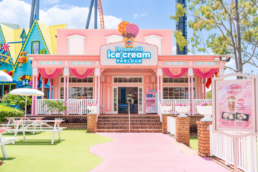 Main Street | Dining, Shopping & Entertainment at Dreamworld